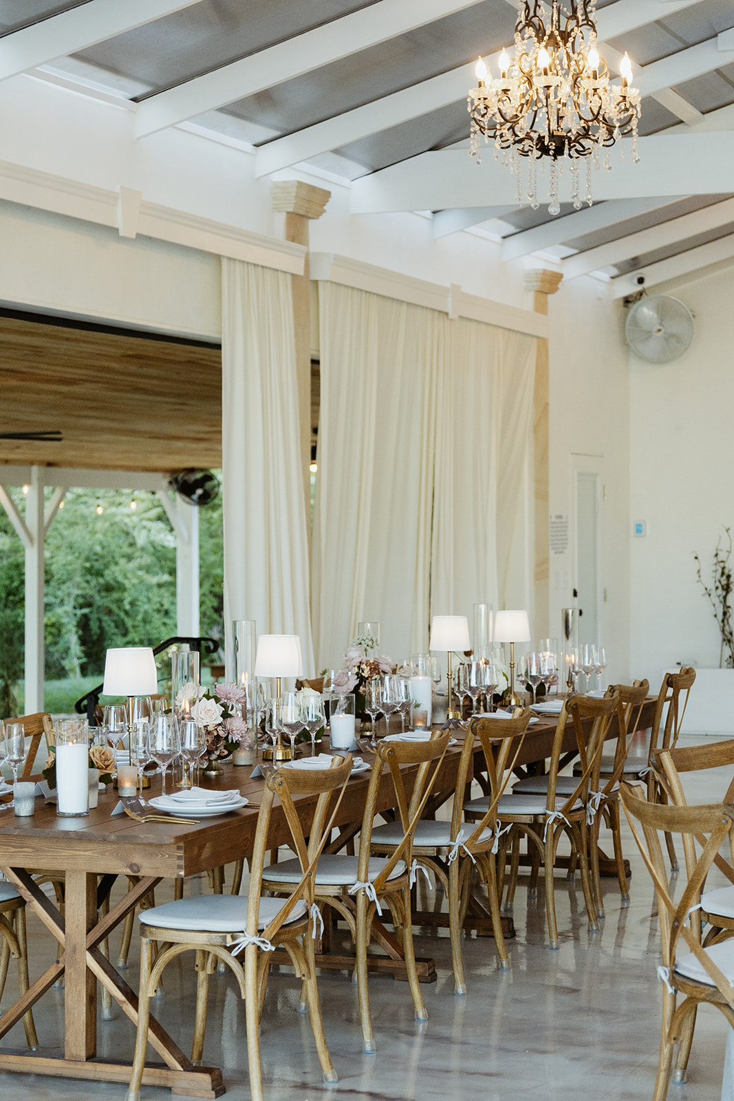 A Modern Garden Ceremony at The Greenhouse at Arrows Farm | North ...