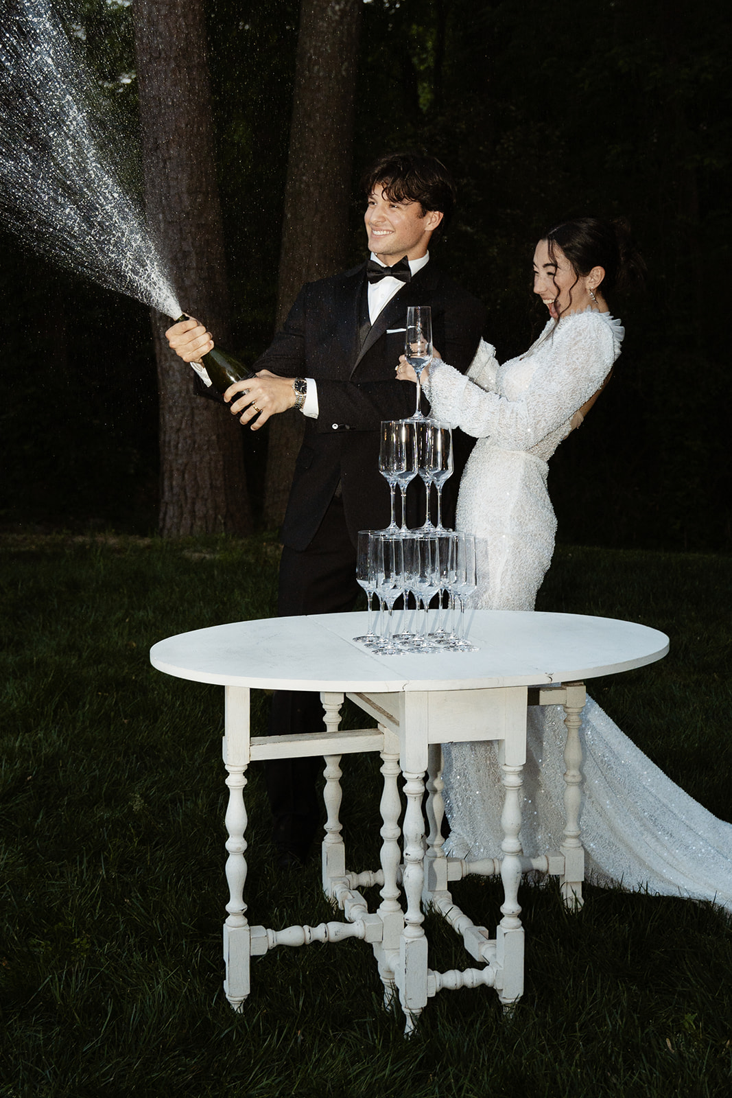 A Modern Garden Ceremony at The Greenhouse at Arrows Farm | North ...